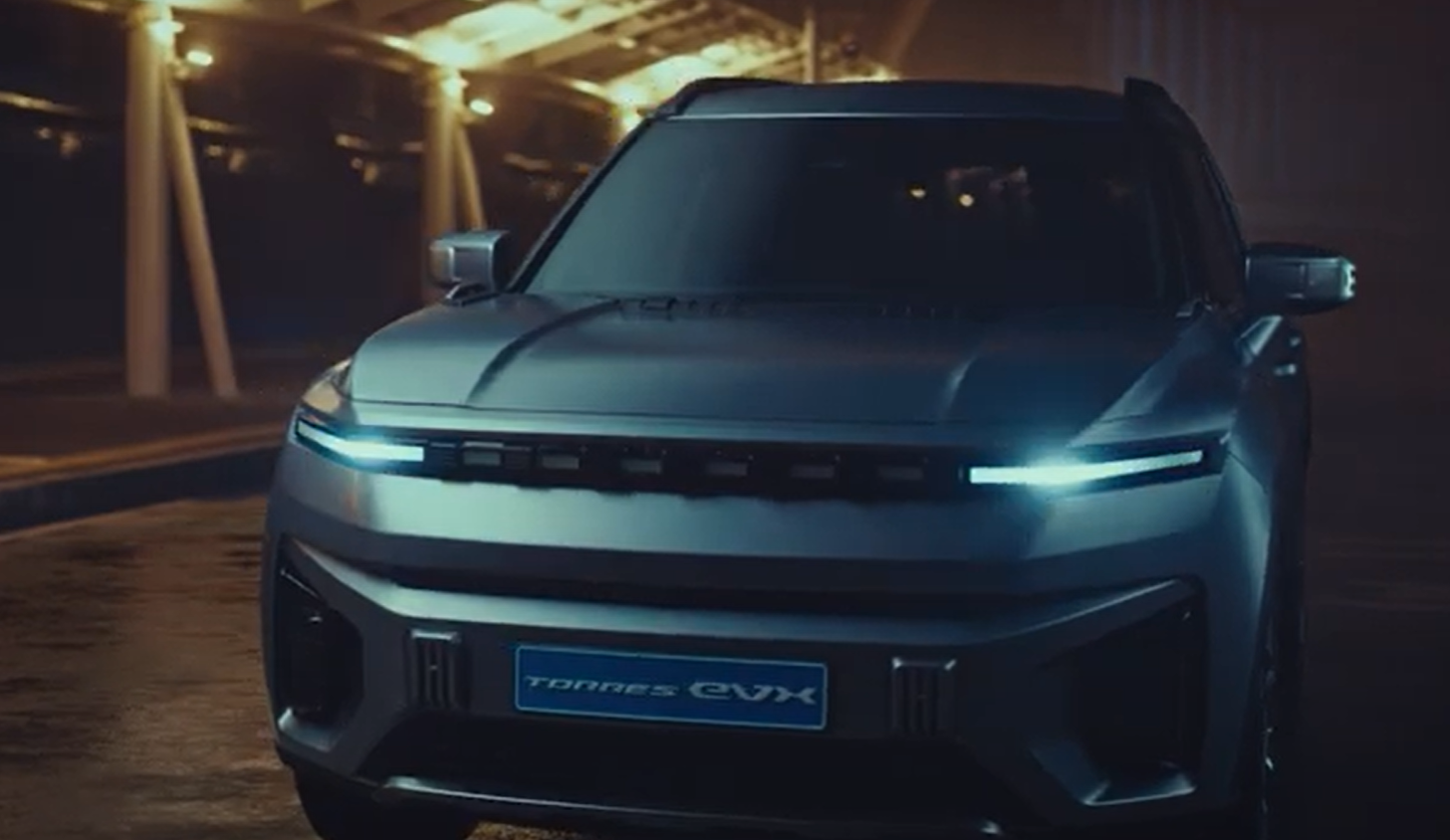 SsangYong превращается в KG Mobility: компания показала новый электрический кроссовер Torres EVX